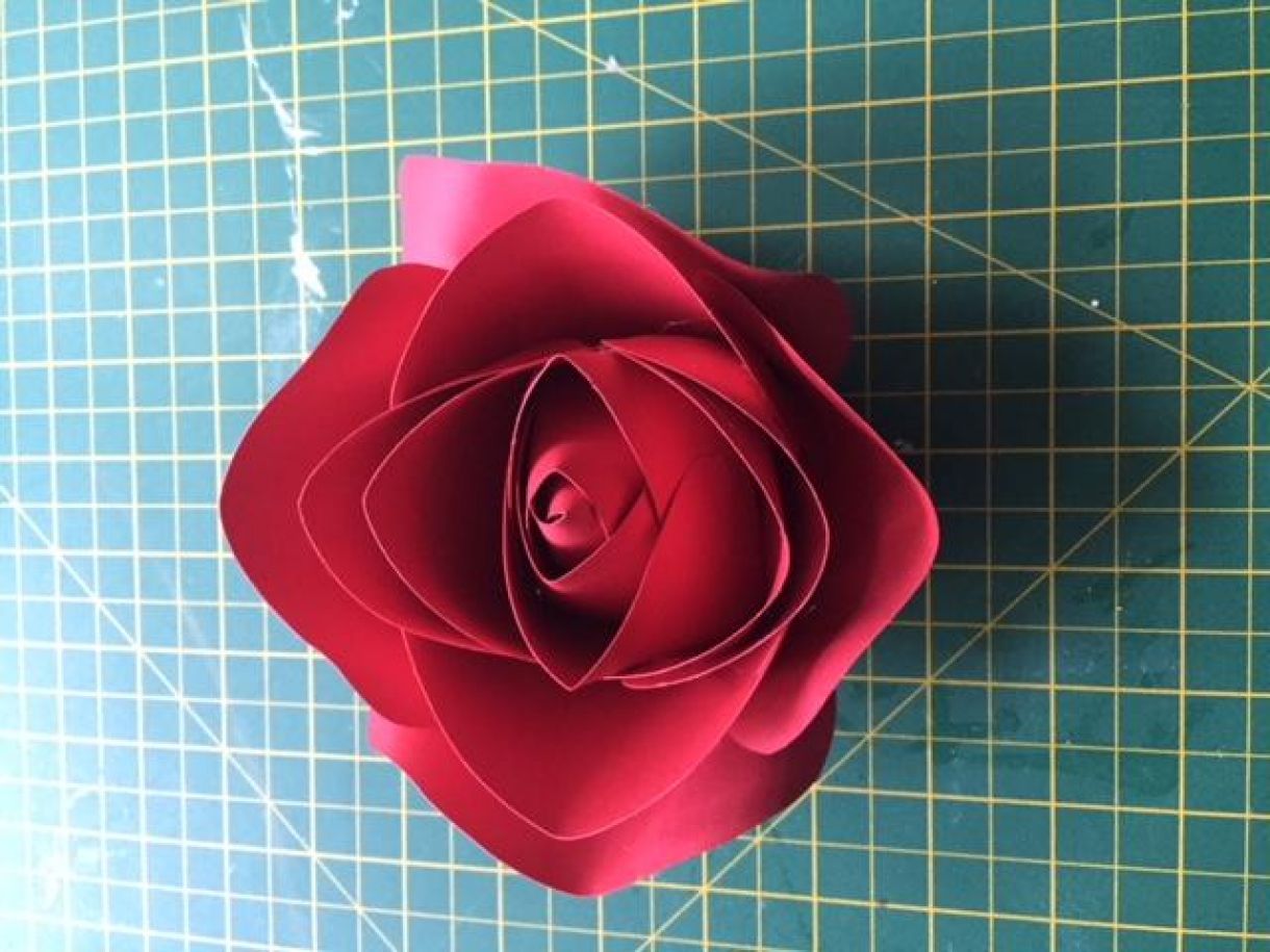 Making A Paper Rose