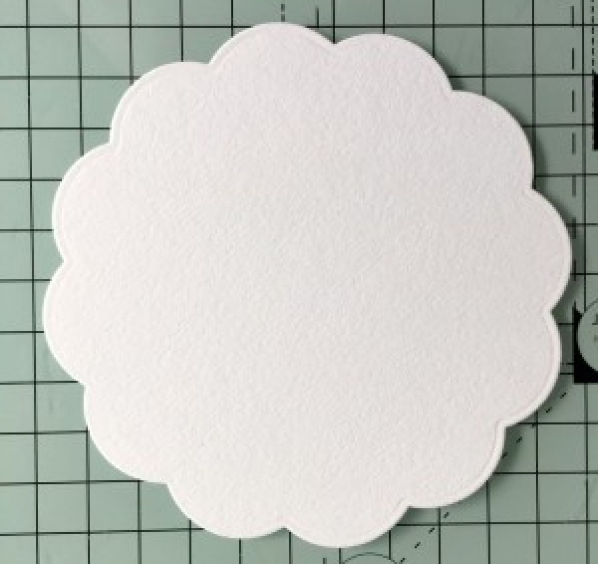 Scallop Circle Easel Card